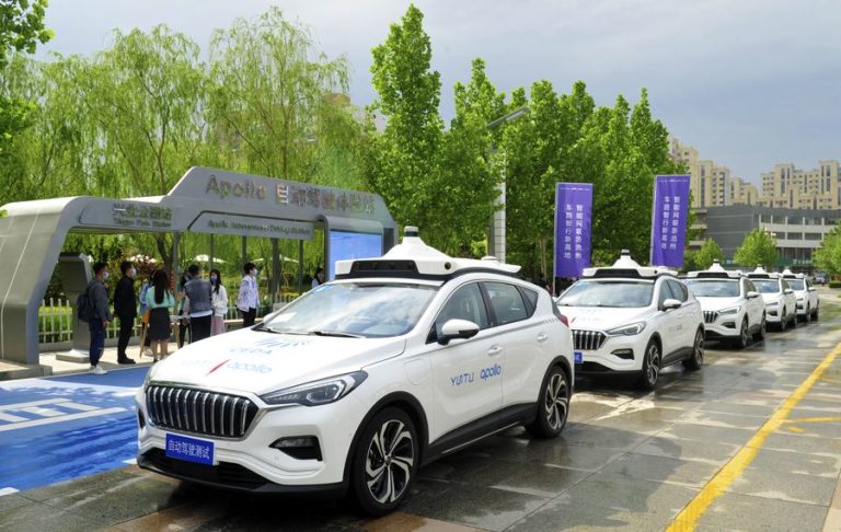 Chinese Expressway Opens Lanes for Self-Driving Cars - Self Driving ...