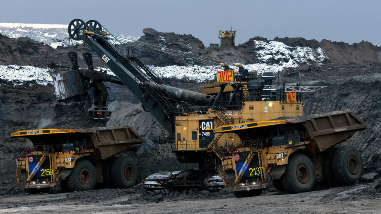Caterpillar Robot Trucks Haul 2 Billion Tonnes Autonomously - Self ...