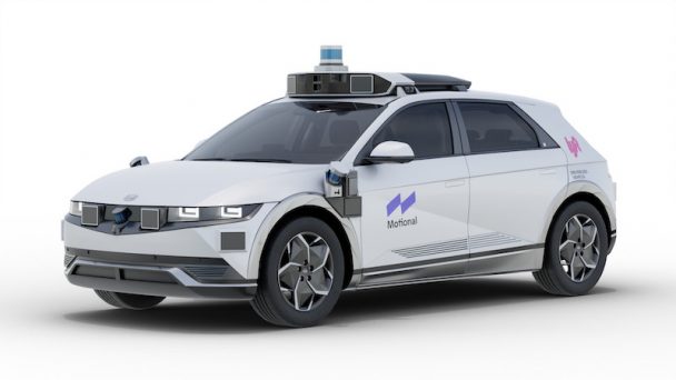 Lyft and Motional unveil driverless robotaxi in Vegas - Self Driving ...