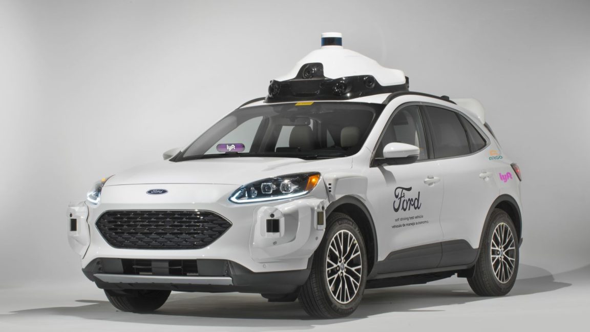 Chinese Expressway Opens Lanes for Self-Driving Cars - Self Driving ...